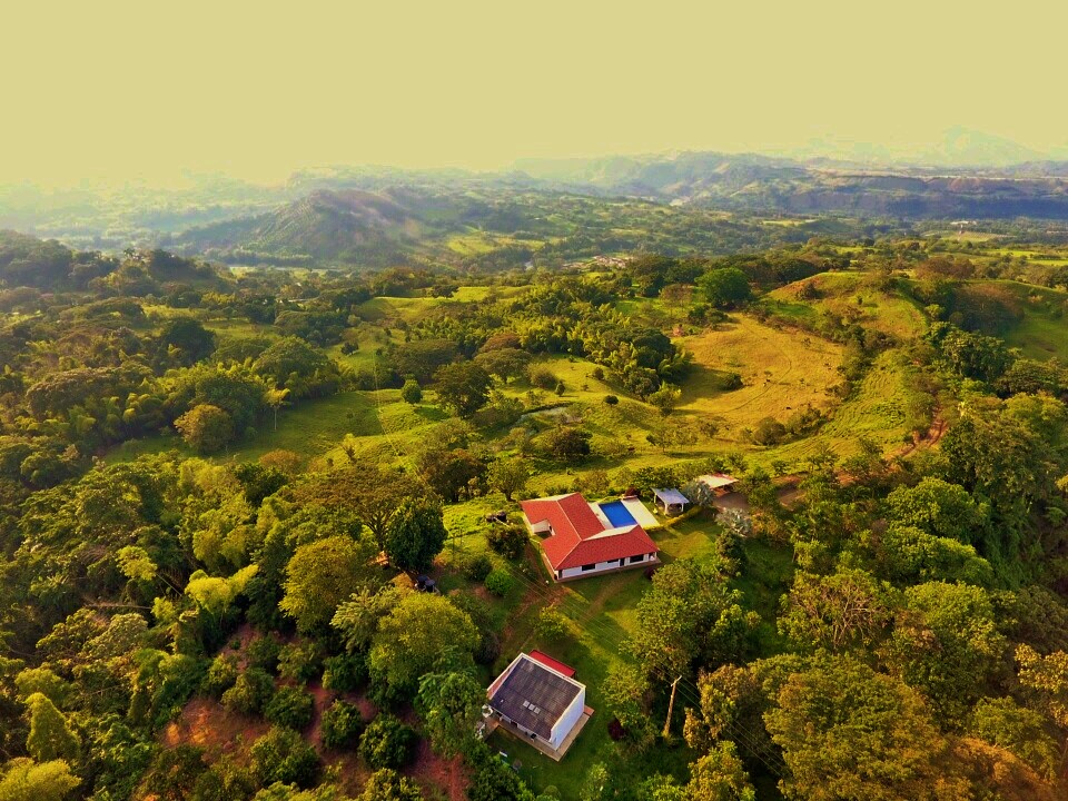Finca Altomira desde un Dron – Altomira Reserva Natural Privada